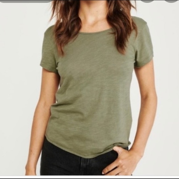 Abercrombie & Fitch | Tops | Abercrombie Fitch Short Sleeve Scoop Neck Low Rise Back With A ...